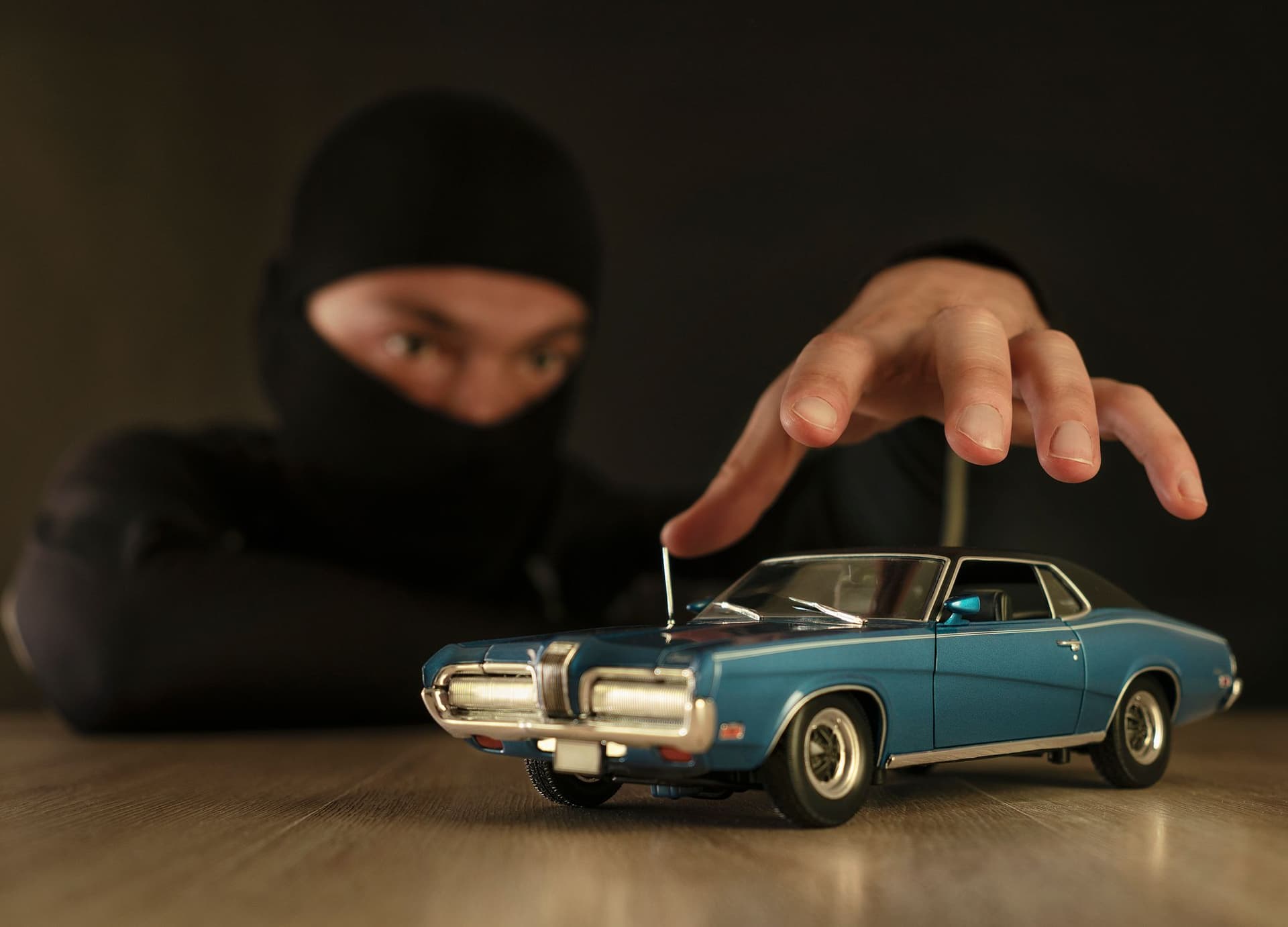 Car jacking : définition, comment réagir et assurance | Roole